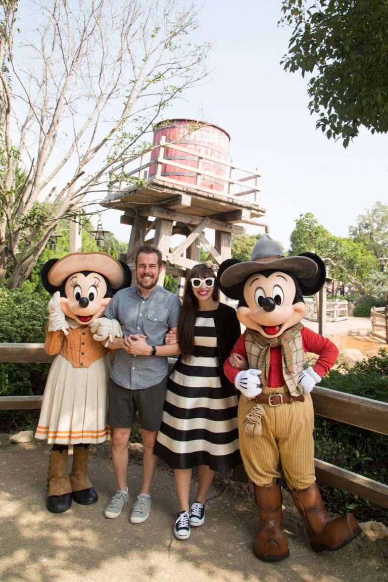 Why Character Meet and Greets at Hong Kong Disneyland are a Must Do ...