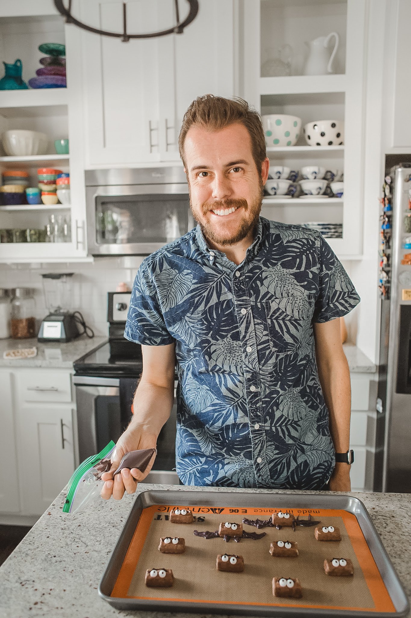 How To Make Halloween Candy Bar Bats - Kelsey Bang