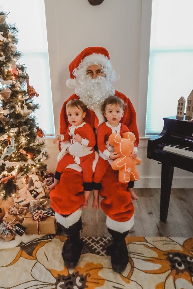 Creative Ways To Get A Picture With Santa For 2020 - Kelsey Bang